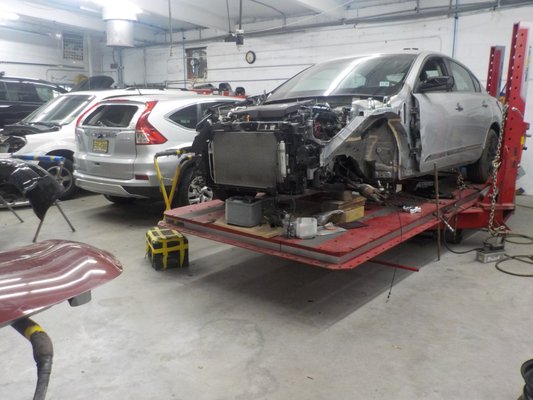 MODERN AUTO BODY - Updated September 2025 - 27 Photos & 15 Reviews ...