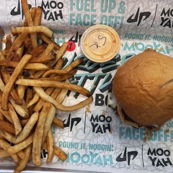 MOOYAH BURGERS, FRIES & SHAKES - Updated July 2025 - 91 Photos & 59 ...