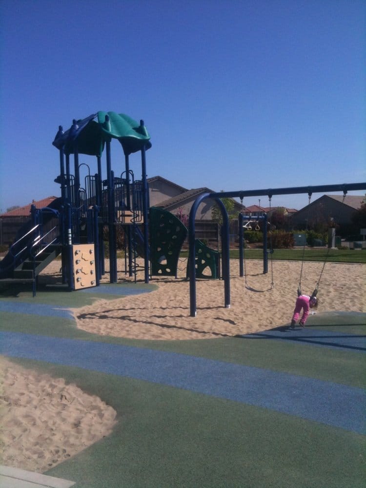 ROUNDSTONE PARK - Updated May 2024 - 950 Roundstone Dr, Galt ...