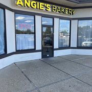 ANGIE’S BAKERY - 400 Photos & 115 Reviews - 3501 Holland Rd, Virginia ...
