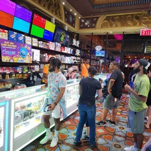 LUCKY SNAKE ARCADE & SPORTS BAR AT SHOWBOAT - 76 Photos & 55 Reviews ...