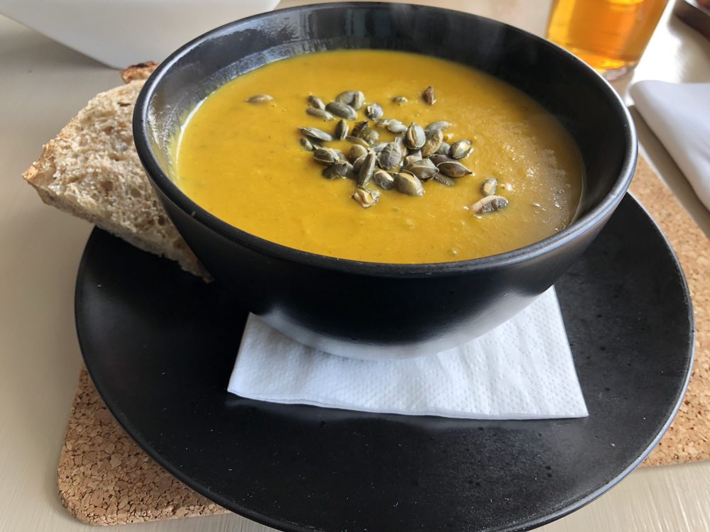 SUMMER ISLES BAR - Ullapool, Highland, United Kingdom - Pubs - Phone ...