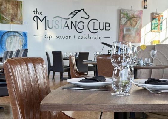 THE MUSTANG CLUB - Updated December 2025 - 28 Photos - 200 State St ...