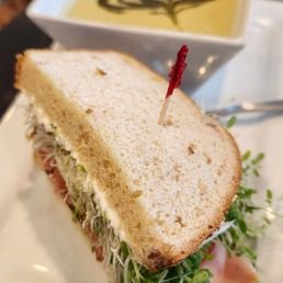 PICNIKINS PATIO CAFE - Updated January 2026 - 238 Photos & 280 Reviews ...