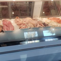 FISHBONE SEAFOOD WOODLAND HILLS - Updated November 2024 - 135 Photos ...