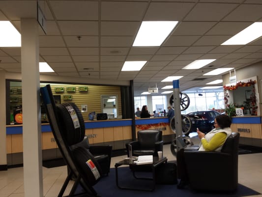 HONDA AUTO CENTER OF BELLEVUE - Updated October 2025 - 90 Photos & 641 ...