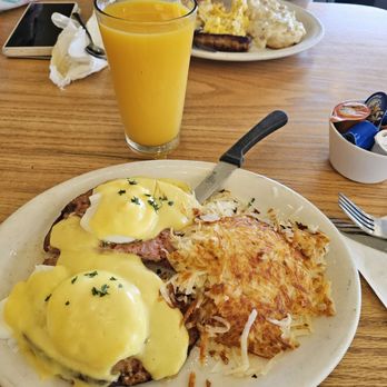 SPIRES RESTAURANT - Updated July 2025 - 189 Photos & 218 Reviews ...