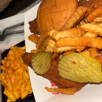 RAMBO’S HOT CHICKEN - Updated December 2024 - 58 Photos & 104 Reviews ...