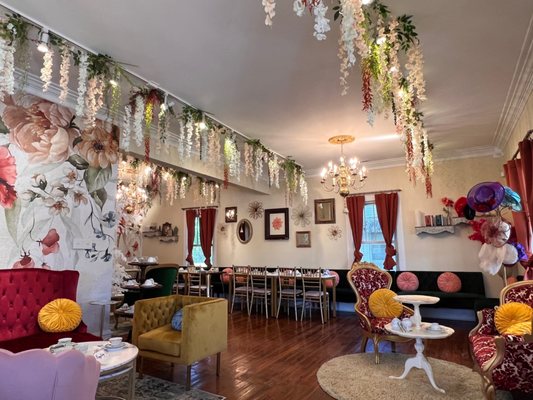 LANIER HOUSE TEA ROOM - 28 Photos - 20 Martin St, Madison, Alabama ...