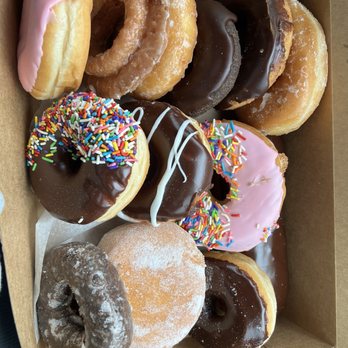 HONEY FLUFF DONUTS - Updated December 2025 - 60 Photos & 112 Reviews ...