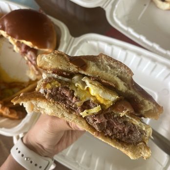 DA BURGER WING HUB - Updated August 2025 - 535 Photos & 193 Reviews ...