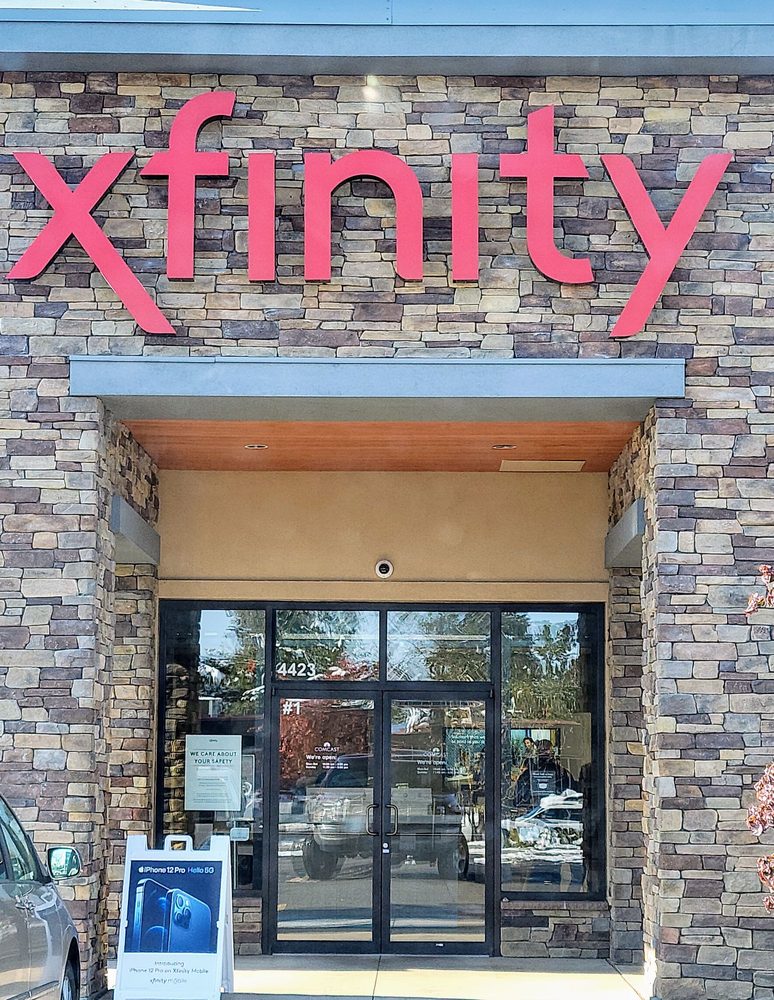 XFINITY STORE BY COMCAST - Updated May 2025 - 28 Photos & 62 Reviews - 4423 N Division St ...