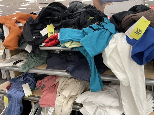 TARGET - Updated May 2024 - 59 Photos & 120 Reviews - 10107 Research ...