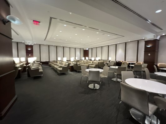 UNITED CLUB - Updated June 2025 - 74 Photos & 45 Reviews - 5300 ...