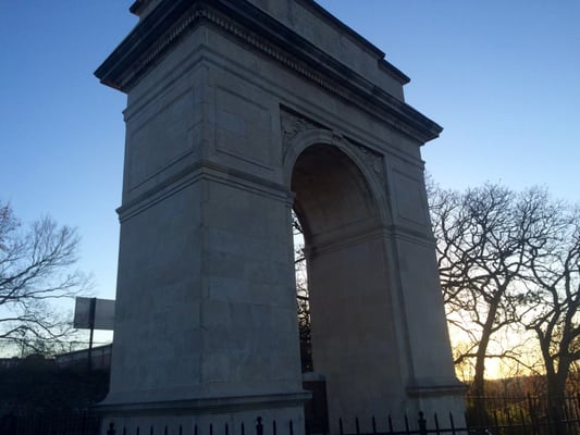 ROSEDALE MEMORIAL ARCH - Updated January 2026 - 25 Photos - Park Dr ...