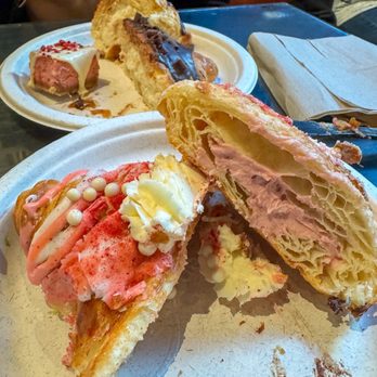 TRADESMAN COFFEE SHOP & LOUNGE - Updated October 2025 - 932 Photos ...