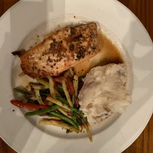 CEDAR CREEK INN - 843 Photos & 866 Reviews - American (New) - 20 Pointe ...