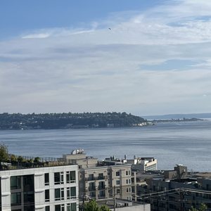 MEDITERRANEAN INN - 306 Photos & 391 Reviews - 425 Queen Anne Ave N ...