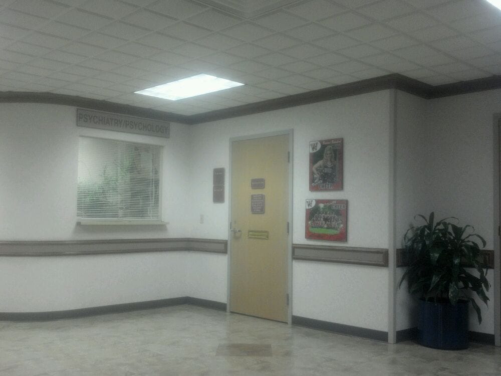 BARNHART BENNY MD - Updated April 2024 - 501 Midwestern Pkwy E, Wichita ...