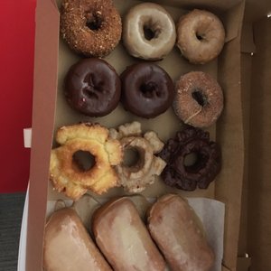 MIKE’S OLD FASHIONED DONUTS - 22 Photos & 50 Reviews - Donuts - 9219 E ...