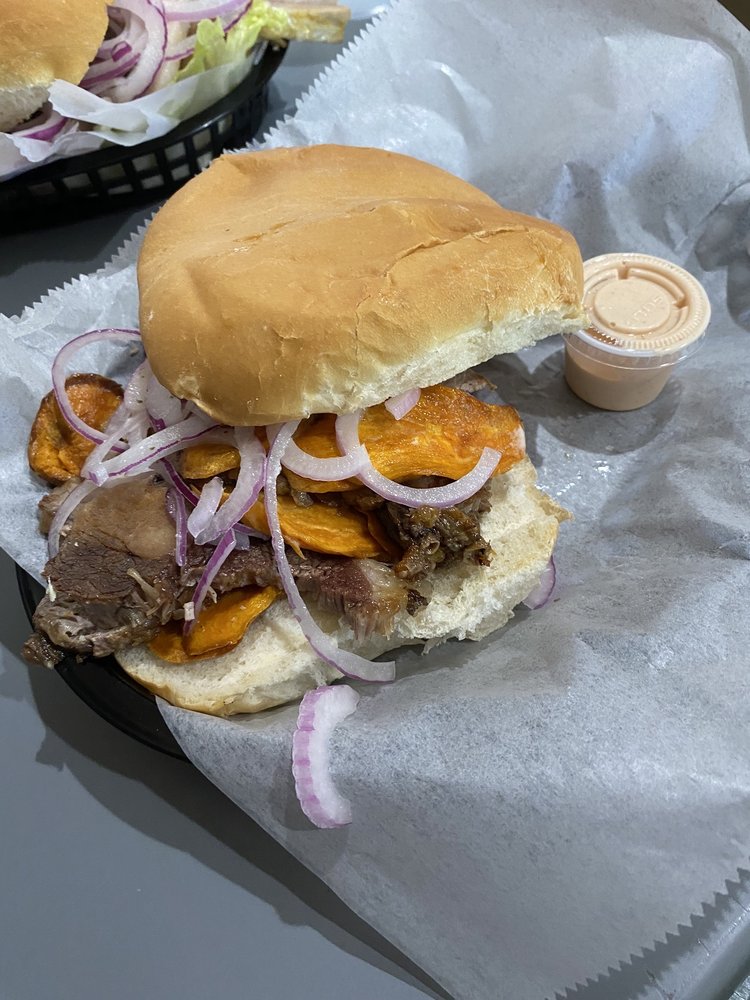 LA LLAMA PERUVIAN BAKERY DELI & GROCERIES - Updated December 2025 - 470 ...