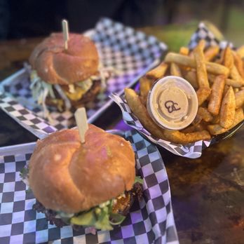 OX BURGER - Updated August 2025 - 231 Photos & 146 Reviews - 1523 E ...