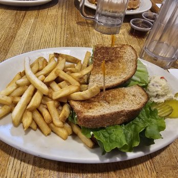 BUTTERCUP PANTRY RESTAURANT - Updated November 2024 - 494 Photos & 563 ...