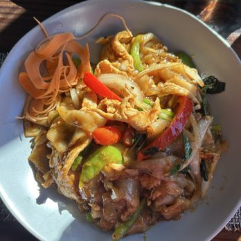 THAI TABLE - Updated January 2026 - 161 Photos & 71 Reviews - 5221 ...