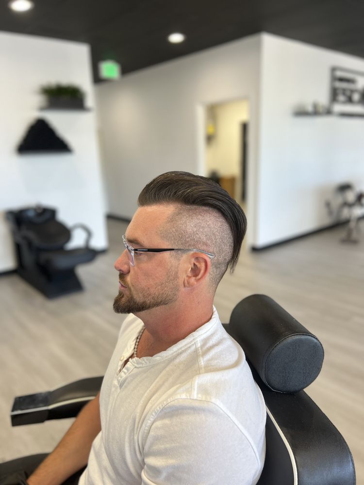 MEN’S ESCAPE BARBERSHOP - Updated January 2026 - 12 Photos & 14 Reviews ...
