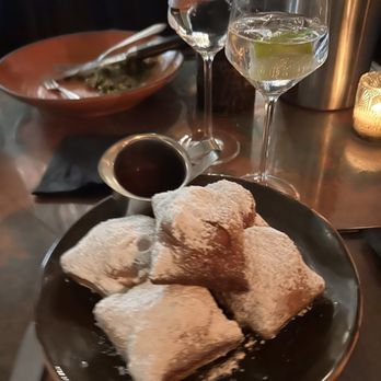 ST. ROCH FINE OYSTERS + BAR - Updated May 2025 - 904 Photos & 454 ...