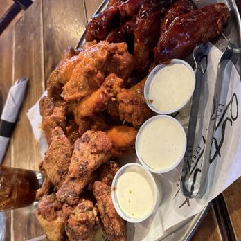 OUTPUT LOUNGE & SPORTS BAR - Updated October 2025 - 307 Photos & 516 ...