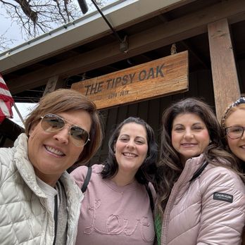 THE TIPSY OAK - Updated May 2025 - 940 Photos & 929 Reviews - 301 E ...