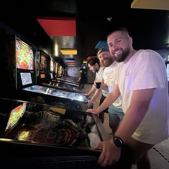 QUARTERS ARCADE BAR - Updated December 2025 - 107 Photos & 135 Reviews ...