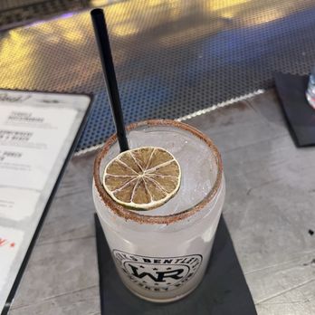 DIERKS BENTLEY’S WHISKEY ROW GILBERT - Updated May 2025 - 815 Photos ...