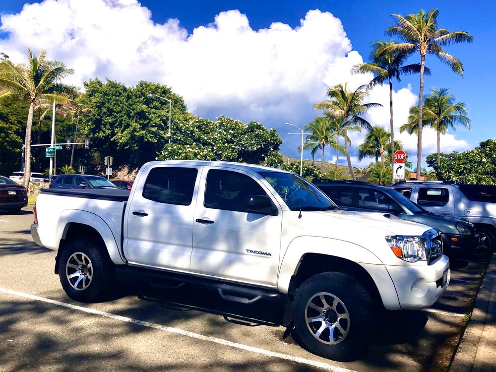 KW AUTO BODY - ALA MOANA - 33 Photos & 52 Reviews - 1164 Kona St ...