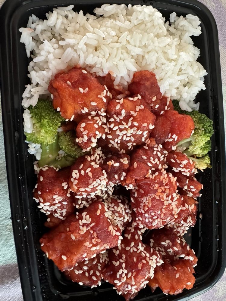 LITTLE CHOPSTICKS KITCHEN - Updated October 2025 - 959 Leggett Ave ...