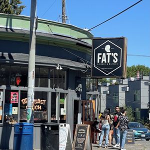 FAT’S FRIED CHICKEN & WAFFLES - 880 Photos & 739 Reviews - 2726 E ...