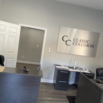 CLASSIC COLLISION - Updated September 2025 - 37 Photos & 51 Reviews ...