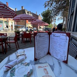 MAMA’S ON MAIN - Updated July 2025 - 429 Photos & 251 Reviews - 621 ...