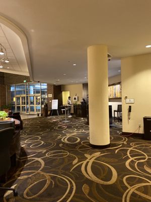 SHERATON INDIANAPOLIS HOTEL AT KEYSTONE CROSSING - Updated January 2025 ...