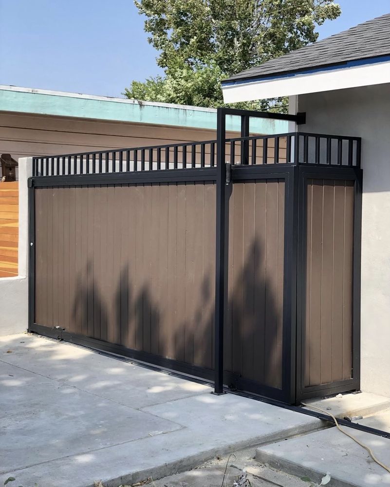 THE IRON SPECIALIST - Updated November 2025 - 30 Photos - 10719 Forest ...