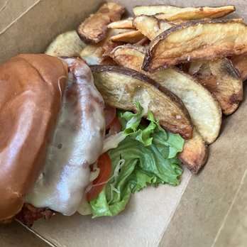 THE COMMONWEALTH - Updated September 2024 - 237 Photos & 316 Reviews ...