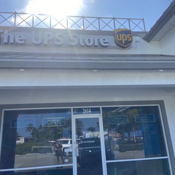 THE UPS STORE - Updated October 2025 - 33 Photos & 11 Reviews - 2614 N ...