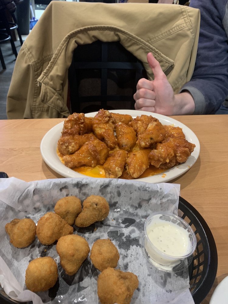 RUSSIA INN - Updated December 2024 - 17 Photos - 101 E Main St, Russia ...