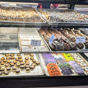 MILANO BAKERY - Updated January 2026 - 88 Photos & 46 Reviews - 427 S Chicago St, Joliet ...