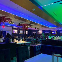 BATSÍ - Updated December 2025 - 388 Photos & 222 Reviews - 4075 Buford ...