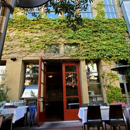 LAILI RESTAURANT - Updated June 2025 - 1009 Photos & 1509 Reviews ...