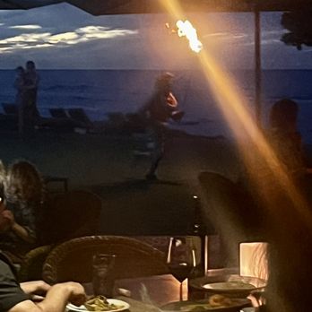 BEACH TREE RESTAURANT BAR AND LOUNGE - Updated November 2024 - 555 ...