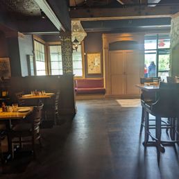 MAPLE TREE INN - Updated August 2025 - 871 Photos & 749 Reviews - 18849 ...