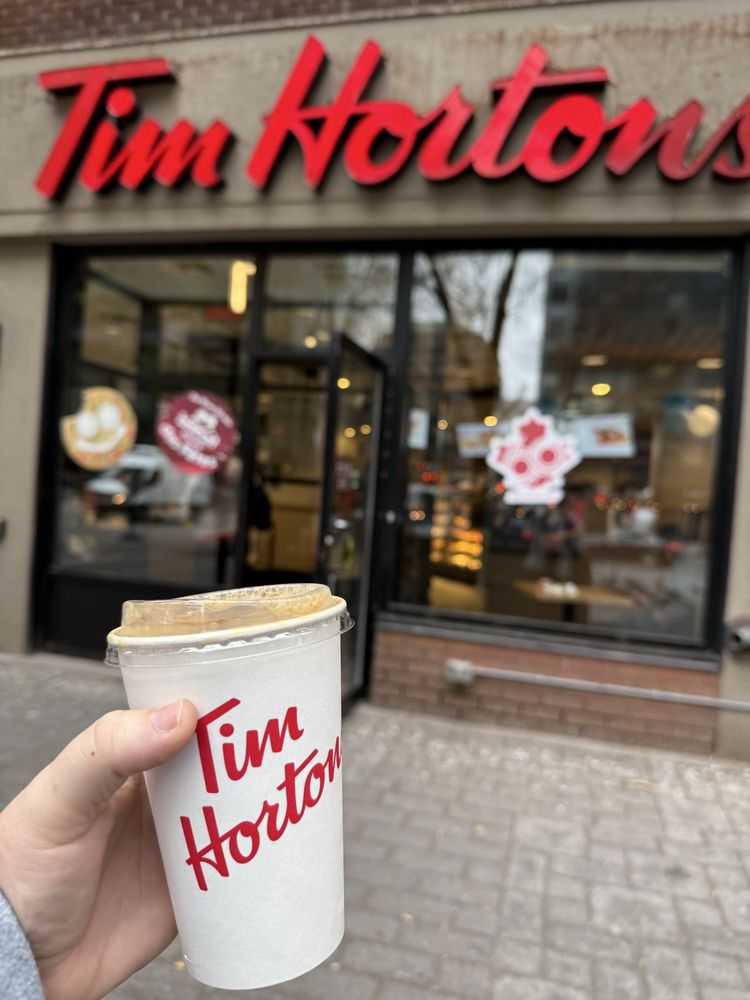 TIM HORTONS - Updated April 2026 - 15 Reviews - 15 Av Du Mont-royal ...
